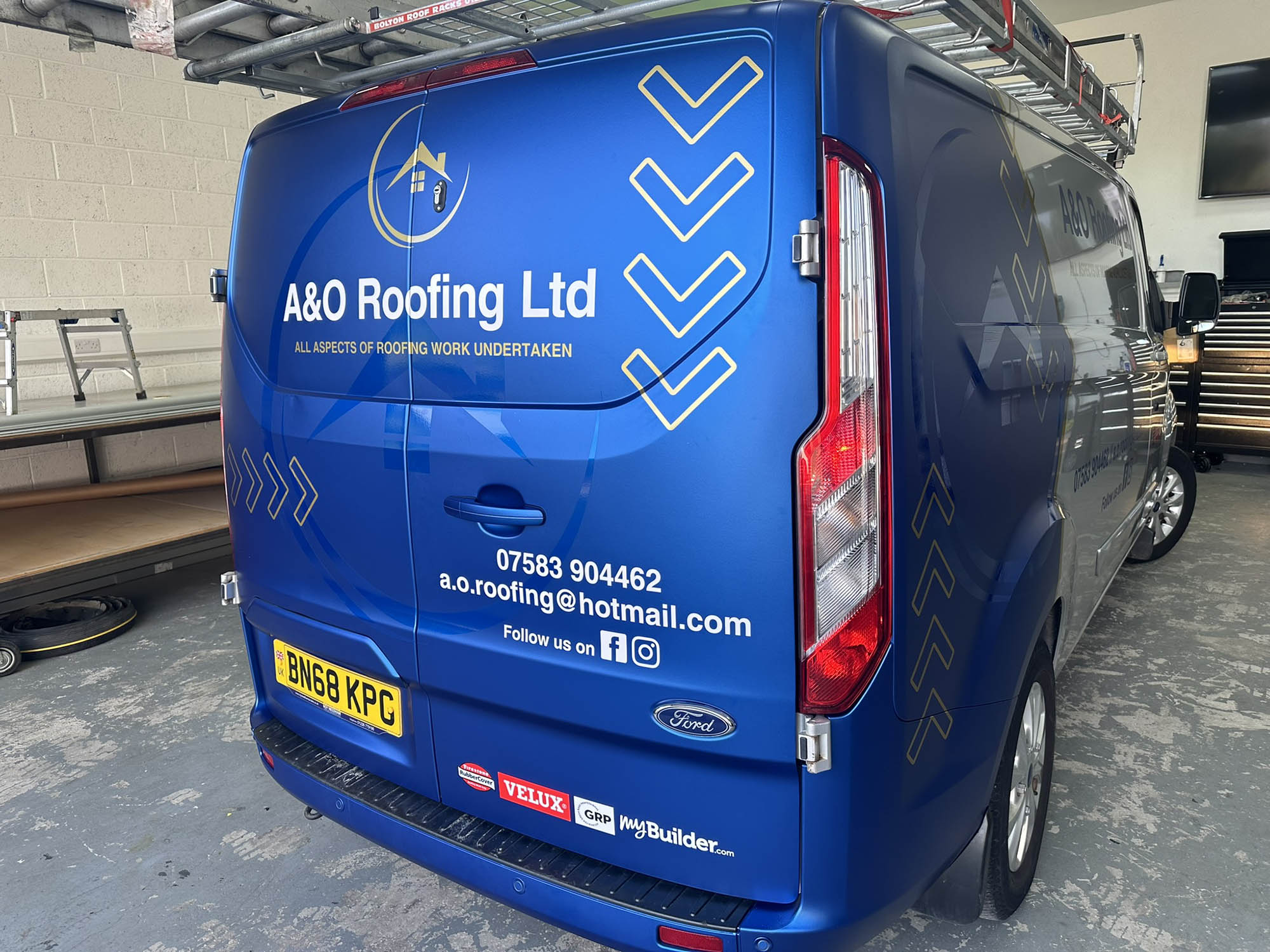 VEHICLE WRAPS – Taylormade Signs