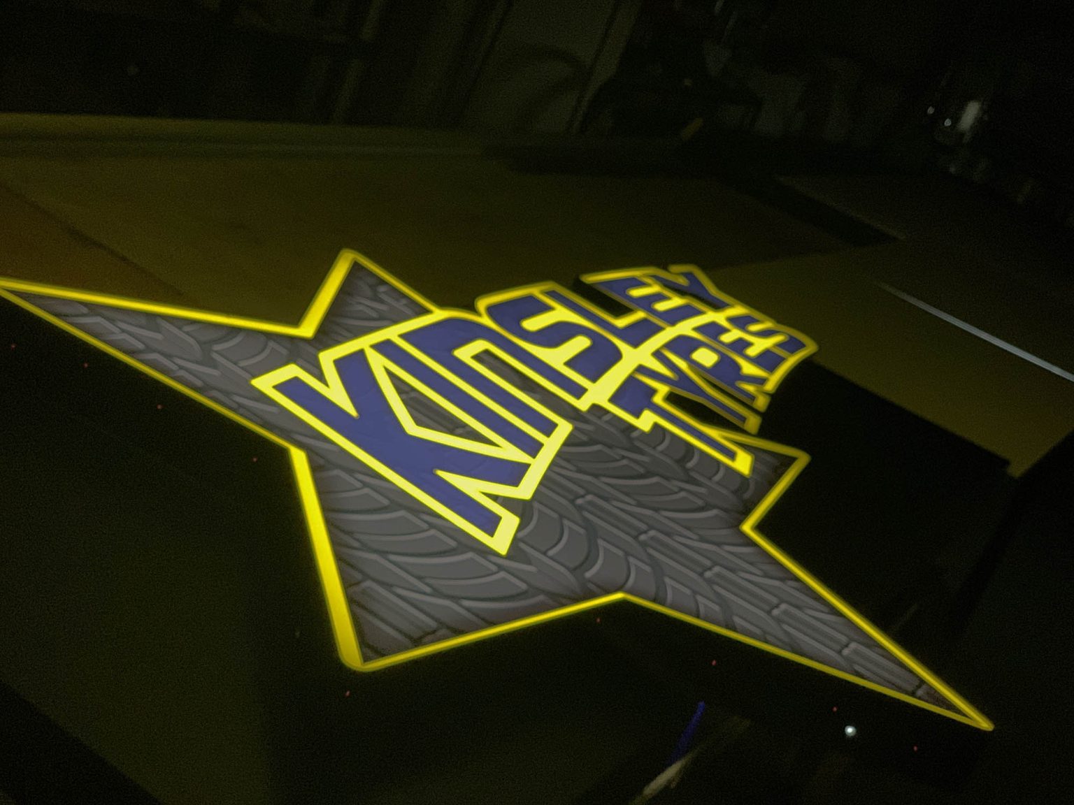 ILLUMINATED SIGNS – Taylormade Signs