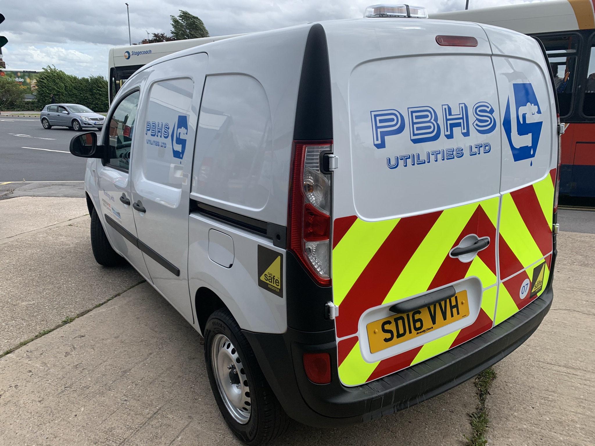 VEHICLE DECALS – Taylormade Signs